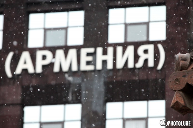 First snow in Yerevan – Photos – Public Radio of Armenia